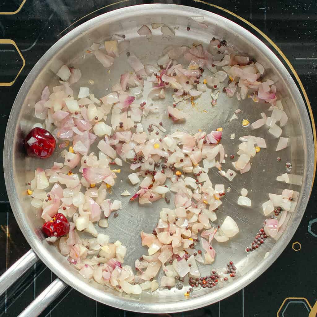 Easy Kerala Parippu Curry (Cherupayar Parippu Curry) - Go Healthy Ever ...