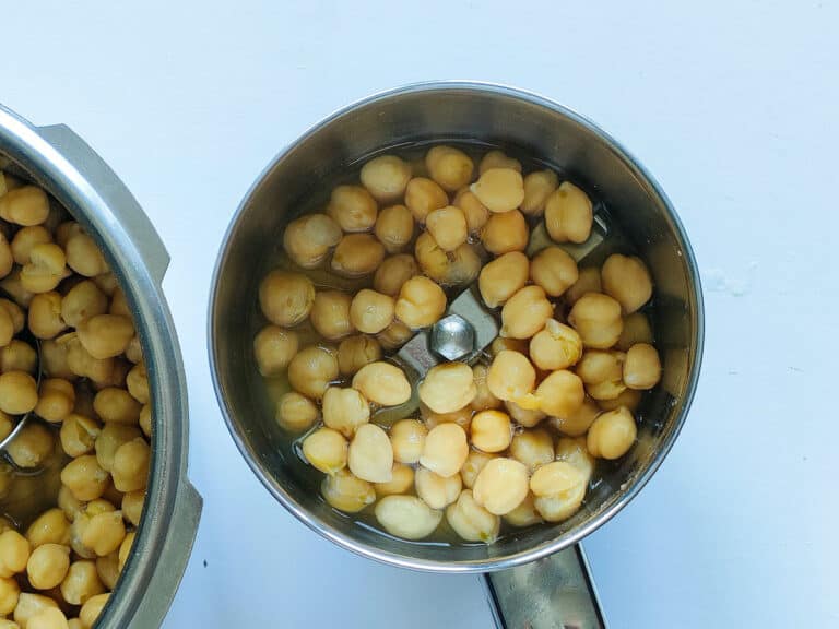 Chana Aloo Masala (Indian Chickpea And Potato Curry) - Go Healthy Ever ...