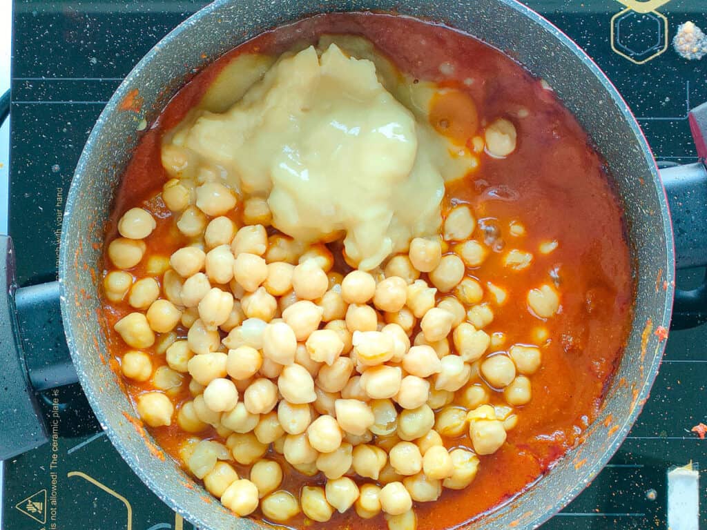 Chana Aloo Masala (Indian Chickpea And Potato Curry) - Go Healthy Ever ...