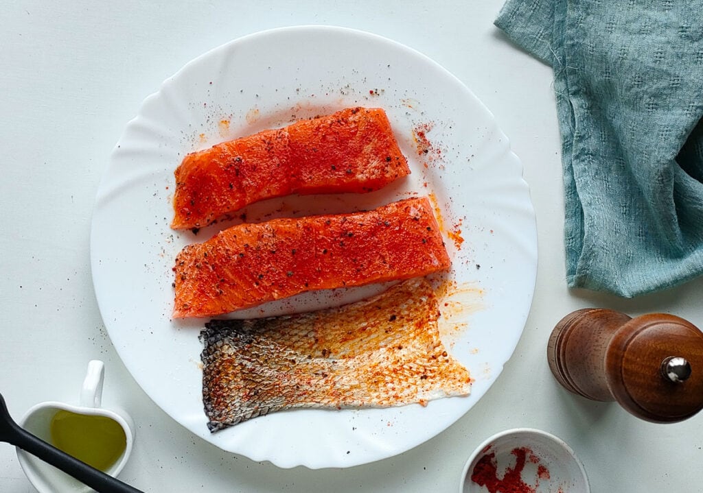 Healthy Almond Crusted Salmon With Honey Mustard Glaze - Go Healthy ...