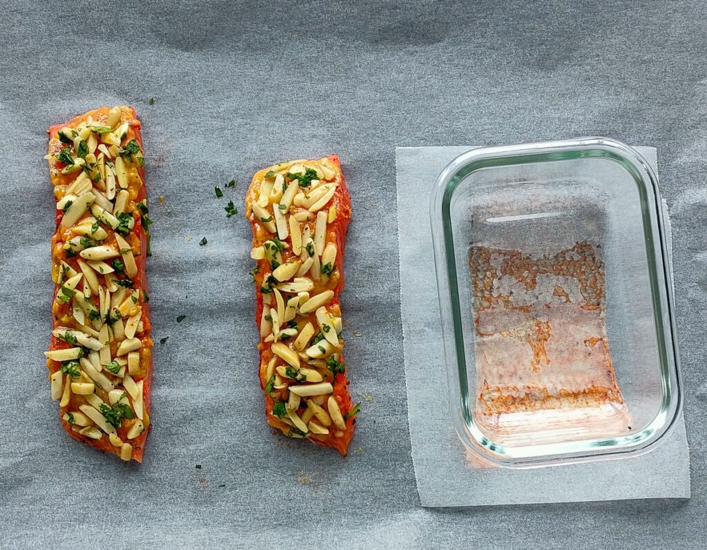 Healthy Almond Crusted Salmon With Honey Mustard Glaze - Go Healthy ...