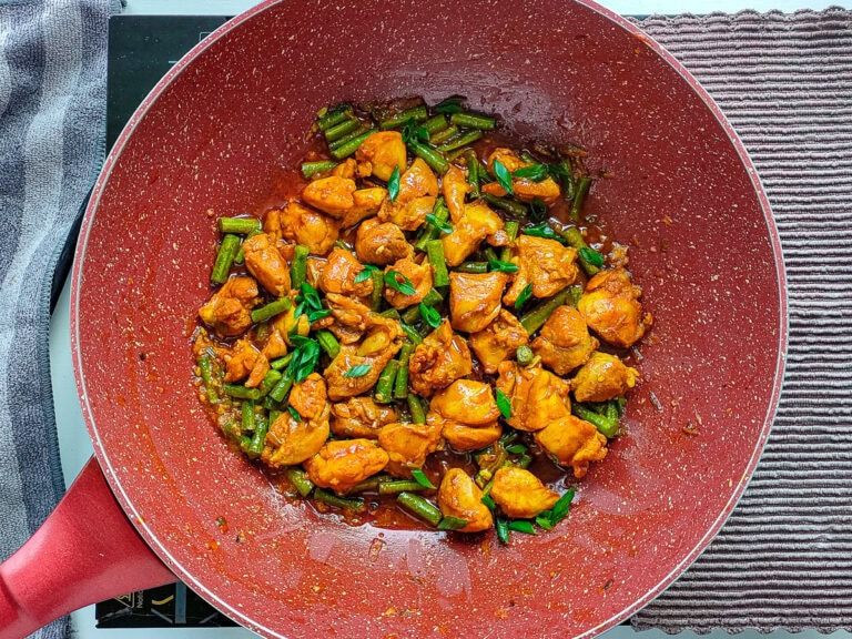 Easy Weeknight Chicken And String Bean Stir Fry - Go Healthy Ever After